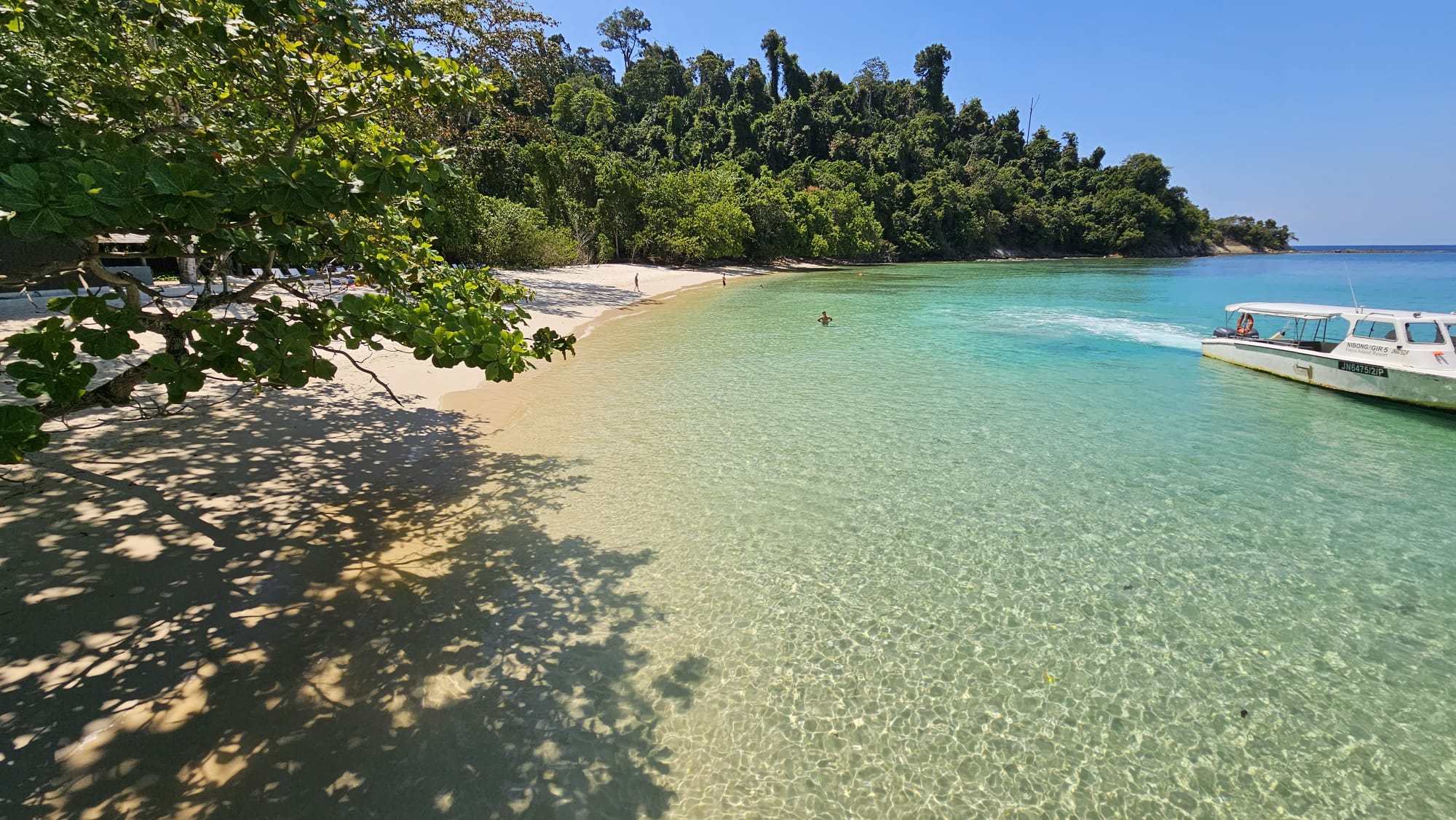 Travel Essentials for Warm Weather: Stay Stylish and Relaxed – La Casa ...