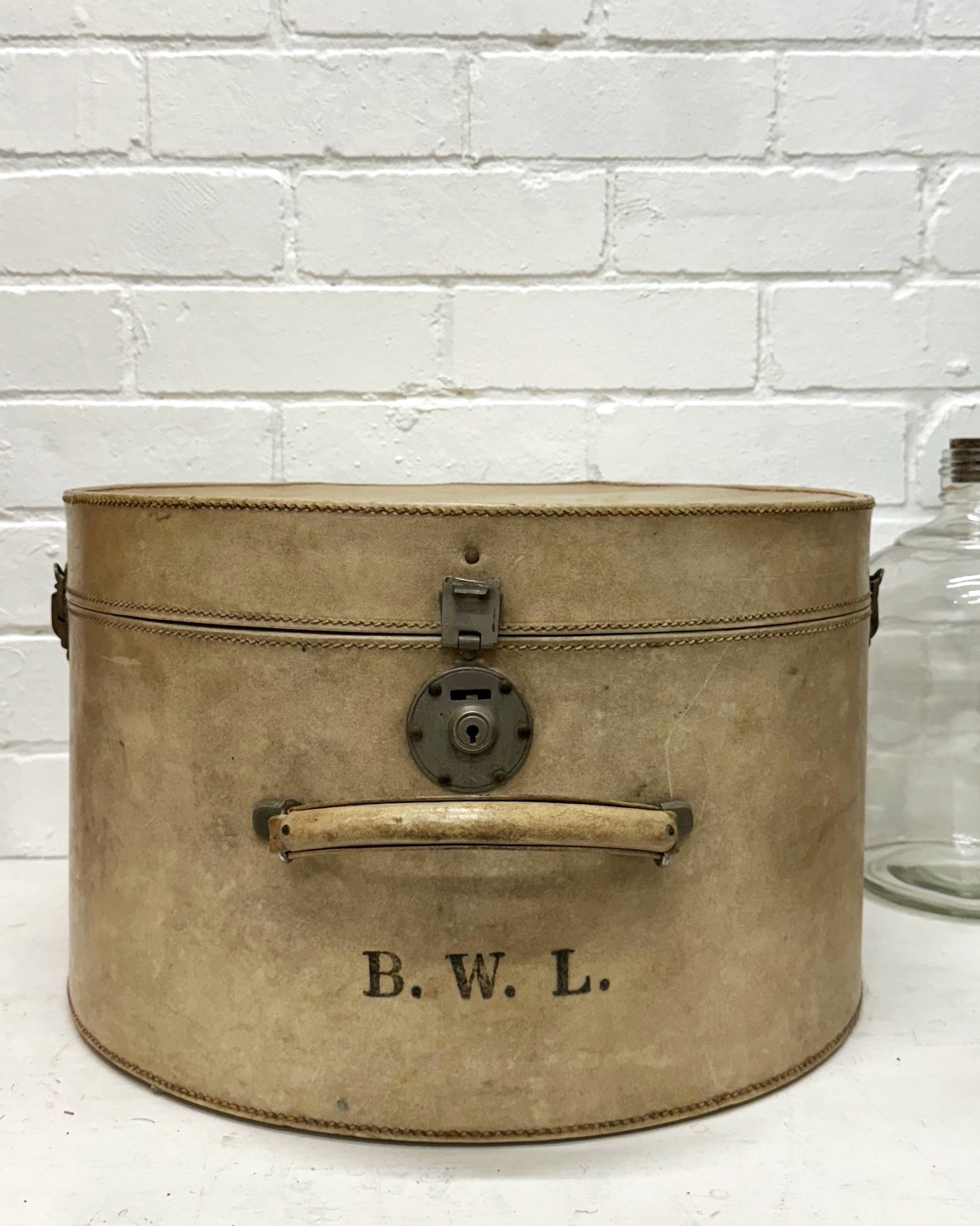 Vintage vellum hat case - La Casa Vintage – La Casa by Importante
